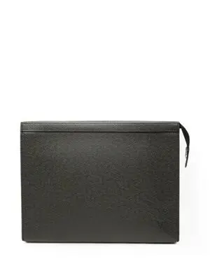 LOUIS VUITTON 2017 Taiga Pochette Voyage Mm Clutch Bag - Black