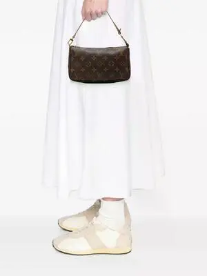 LOUIS VUITTON Louis Vuitton Monogram Pochette Accessoires Shoulder Bag Brown