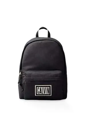 Calvin Klein Logo-patch Zip-fastening Backpack - Black