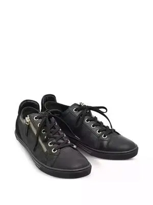 LOUIS VUITTON Damier Pattern Low Top Sneakers