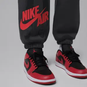 JORDAN Brooklyn Fleece Cuffed Pants