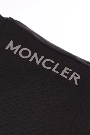 Moncler Logo Detailed Crewneck T-shirt - Black