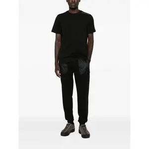 Moncler Logo Detailed Crewneck T-shirt - Black