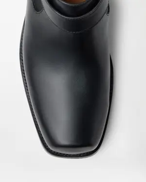 Versace Orlando Leather Chelsea Boots With Medusa Buckle