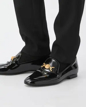 Versace Gala Patent Slippers With Medusa Hardware - Black