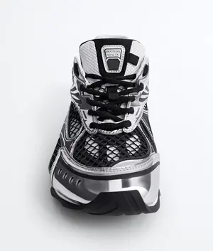 Bottega Veneta Orbit Sneaker - Black/silver