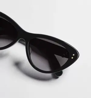 Dior Cat Eye Sunglasses - Black