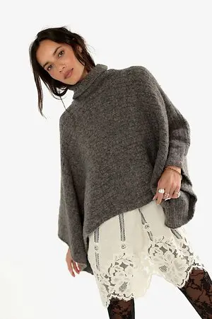Free People Phoebe Poncho - Charcoal