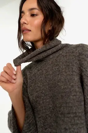 Free People Phoebe Poncho - Charcoal