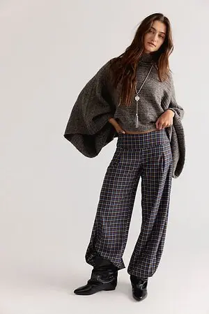 Free People Phoebe Poncho - Charcoal