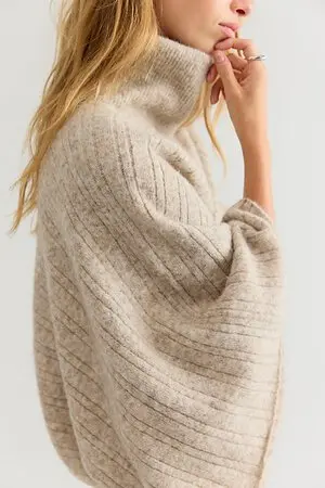 Free People Phoebe Poncho - Oat