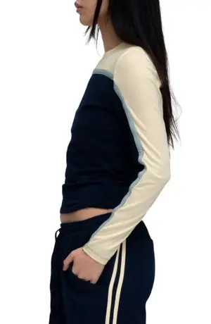 FIND ME NOW Raon Contrast Stripe Knit Top