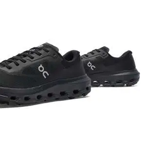 On Cloudvista 3 Athletic Sneakers - Black/black