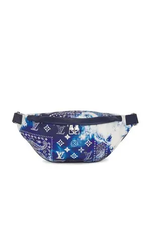 LOUIS VUITTON Monogram Bandana Discovery Bum Bag