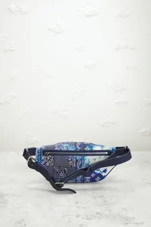 LOUIS VUITTON Monogram Bandana Discovery Bum Bag