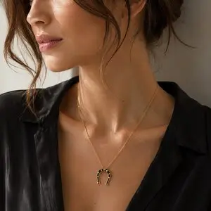 NOWART JEWELRY Horseshoe Pendant Necklace - Black