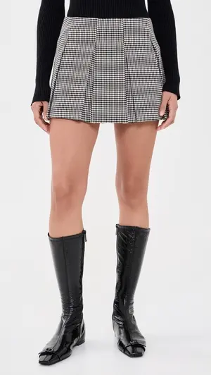 Alice + Olivia Emilie Pleated Mini Skirt In Houndstooth
