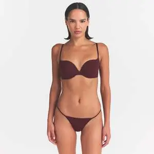 SKIMS Push Up Bra | Red | | Fits Everybody - Currant