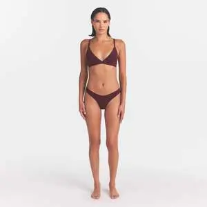 SKIMS Triangle Bralette | Red | | Fits Everybody