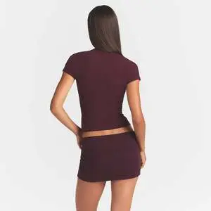 SKIMS T Shirt | | Fits Everybody - Currant