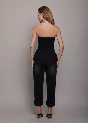 TT STUDIOS Hannah Capri