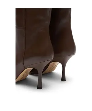 STUART WEITZMAN Madison Boot 85