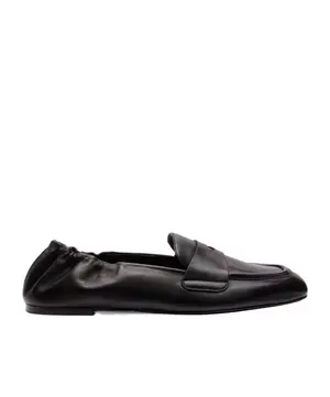 STUART WEITZMAN Bryant Loafer - Black