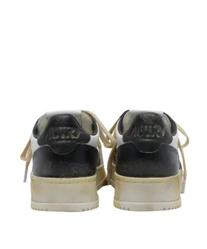AUTRY Round-toe Sneakers