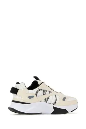Valentino Garavani Round Toe Lace-up Sneakers - Ivory