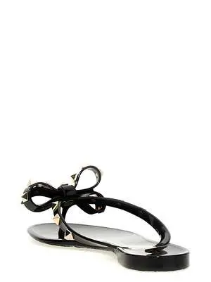 Valentino Garavani Pm Thong Rockstud Sandals - Black