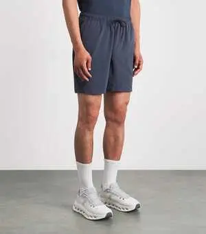 Vuori 7’’ Lined Elevate Kore Shorts