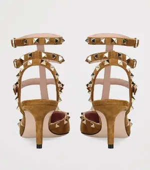 Valentino Garavani Suede Rockstud Pumps - Beige