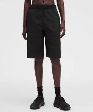 Lululemon Woven Mid-rise Bermuda Shorts - Black