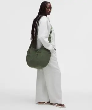 Lululemon Lululemon Extra-Large Slouchy Shoulder Bag 24L Sassy Sage