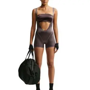 Nike Skims Satin Shine Convertible Bandeau Bra - Resin