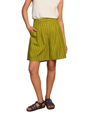 CELTIC & CO. Pleat Front City Shorts - Willow Stripe