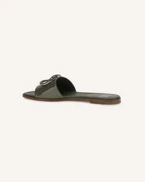 Valentino Garavani Vlogo Patent Leather Slide Sandals - Green