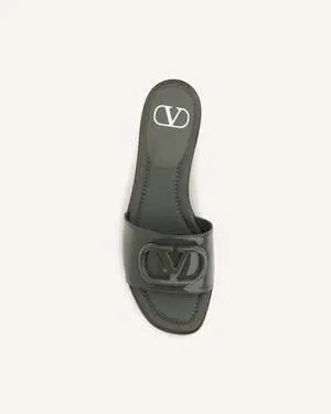 Valentino Garavani Vlogo Patent Leather Slide Sandals - Green