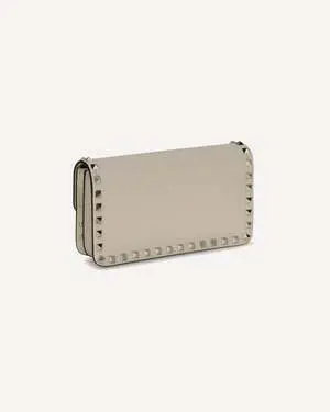 Valentino Garavani Rockstud Chain Wallet - Cream