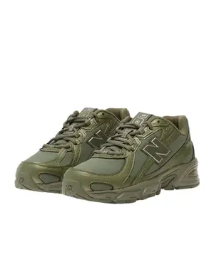 NEW BALANCE 740 Sneakers