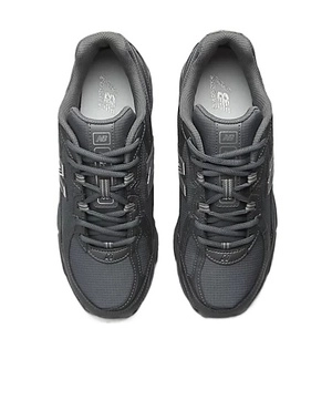 NEW BALANCE 740 Lace-up Sneakers - Black