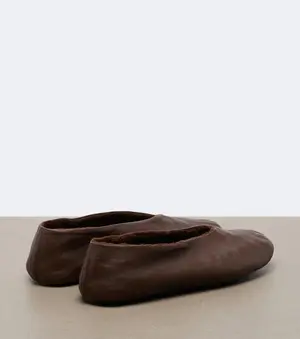 THE ROW Stella Shearling-trimmed Leather Ballet Flats