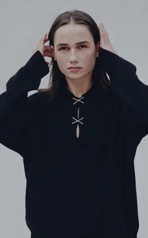 BARRIE Cashmere Sparkling Cross Polo Sweater