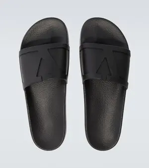 Valentino Garavani Vlogo Slides