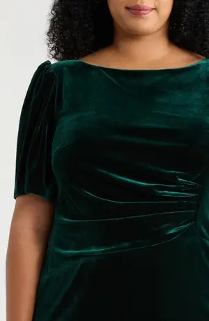 JESSICA HOWARD Ruched Velvet Gown