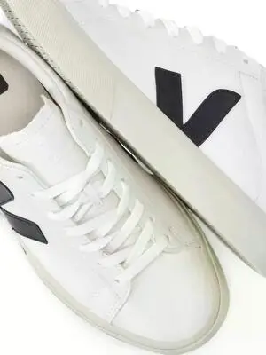 VEJA Campo Sneakers