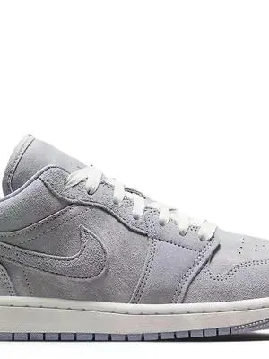 JORDAN 1 Low Se Sneakers