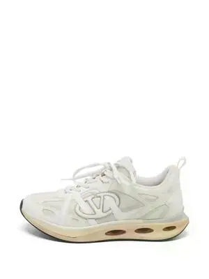 Valentino Garavani Vlogo Easyjog Sneakers - White