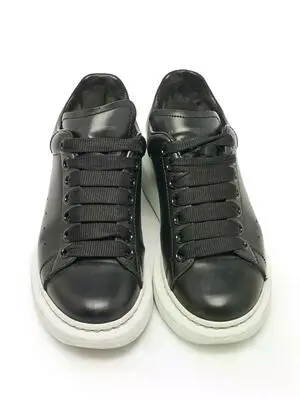 Alexander McQueen Oversized Leather Low-top Sneakers - Black
