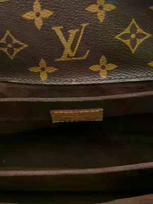 LOUIS VUITTON 2018 Monogram Pochette Metis Satchel